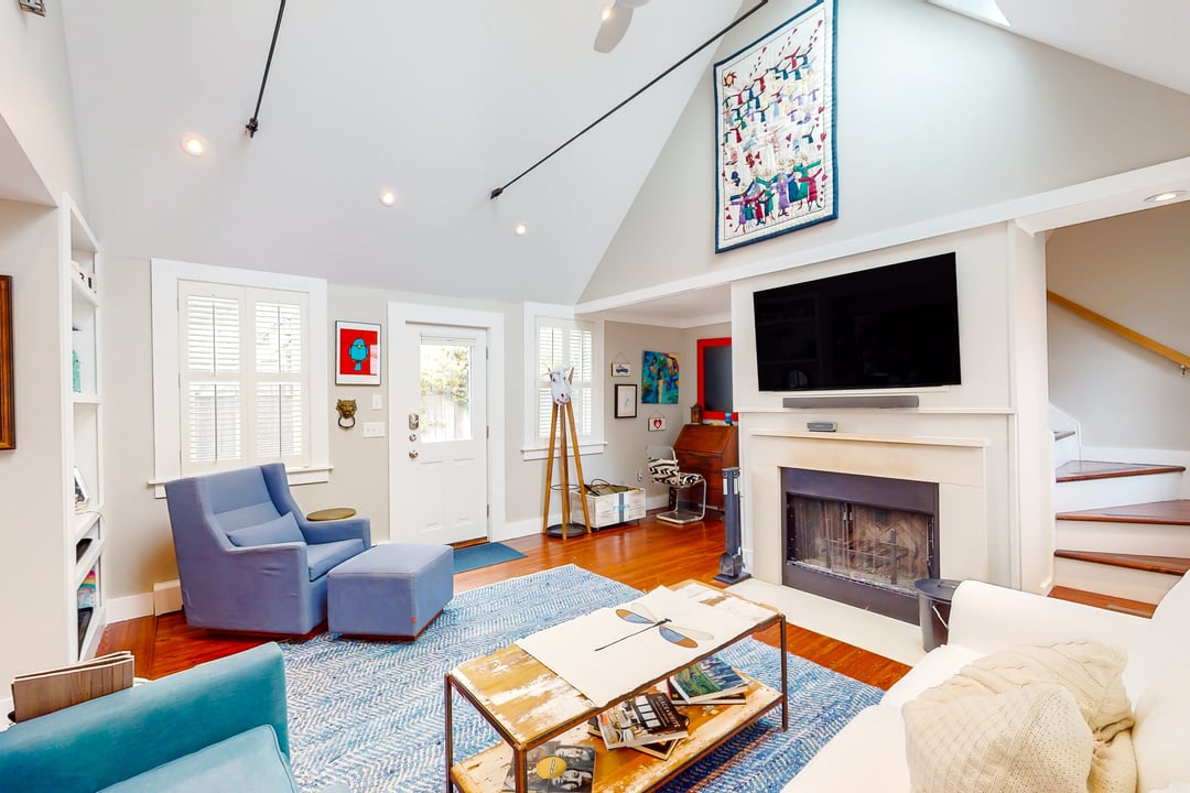 Captivating 3BR Haven in Provincetown | 635469 | stayhvn.com